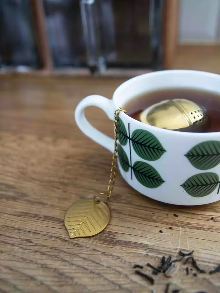 Pluto Stig Lindberg Berså Tea Ball – The Scandinavian Shop